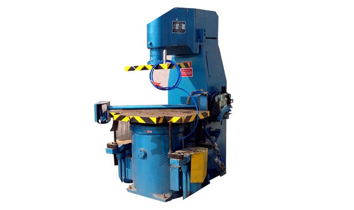 Jolt squeeze molding machine